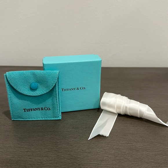 Tiffany & Co. | Jewelry | Tiffany Co Blue Empty Jewelry Gift Box Velvet ...